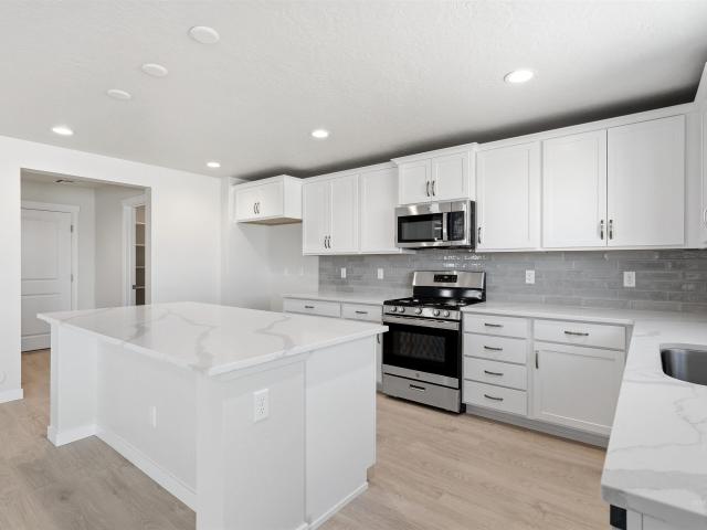 7843 E Meriwether Dr