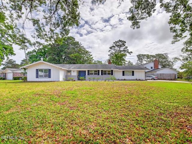 7843 Holiday Rd S, Jacksonville, FL 32216