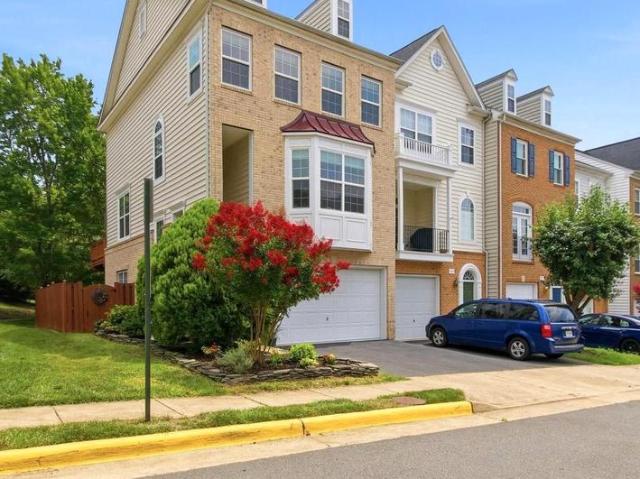7843 Locust Leaf Lane