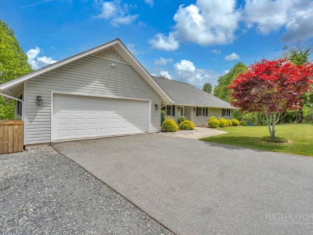 784 Alpine Drive