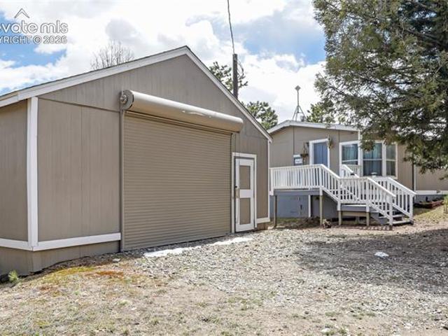 784 Blossom Road