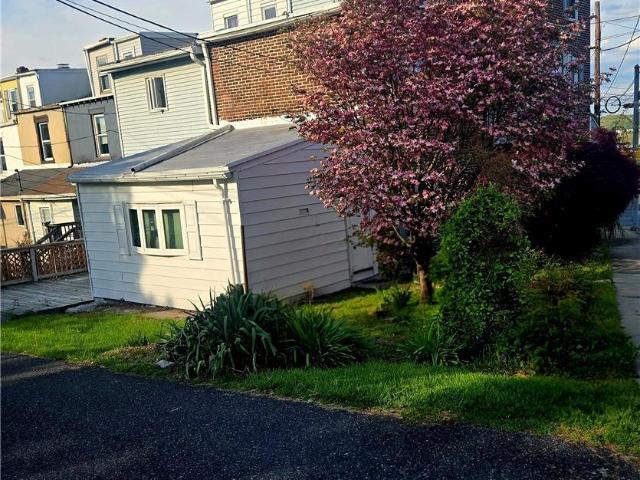 784 S 8th Street