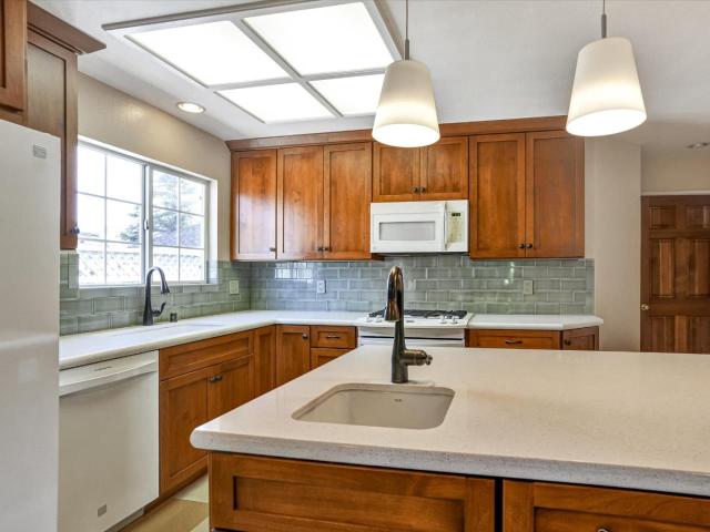 784 Sherman Oaks Drive