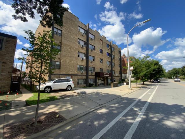 7854 S South Shore Dr, Unit 405, Chicago, IL 60649 | MLS #12621 | Compass