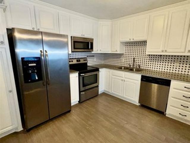 7855 Meadow Park Dr Apt B, Dallas, TX 75230