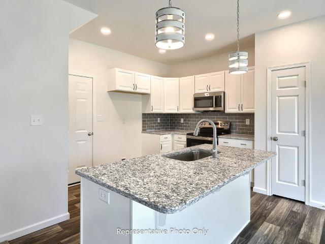 7855 Oakbrook Dr, Harrisburg, PA 17112 | MLS #PADA2052