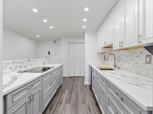7855 Blvd East # 17i