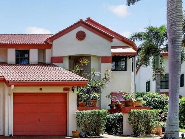 7856 Lexington Club Blvd, Delray Beach, FL 33446