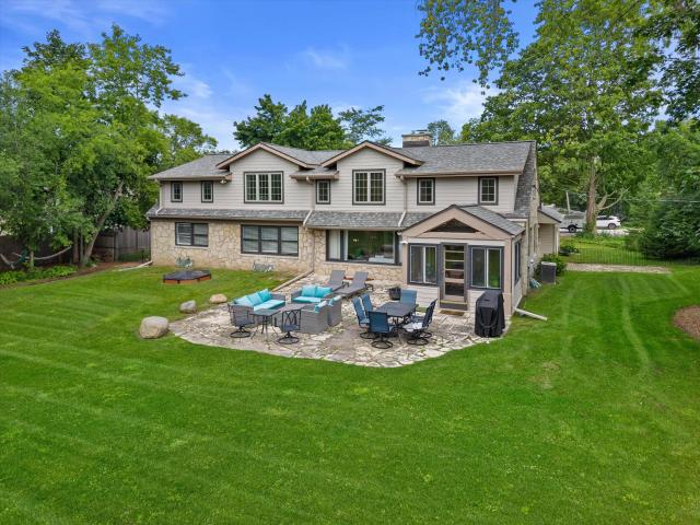 7857 N Lake Dr