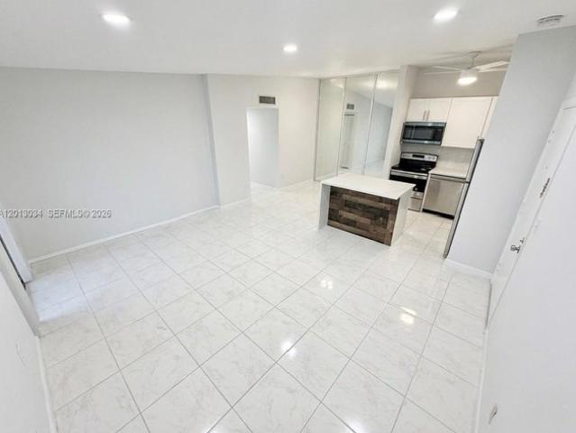 7857 Ashmont Cir Unit 213, Tamarac, FL 33321