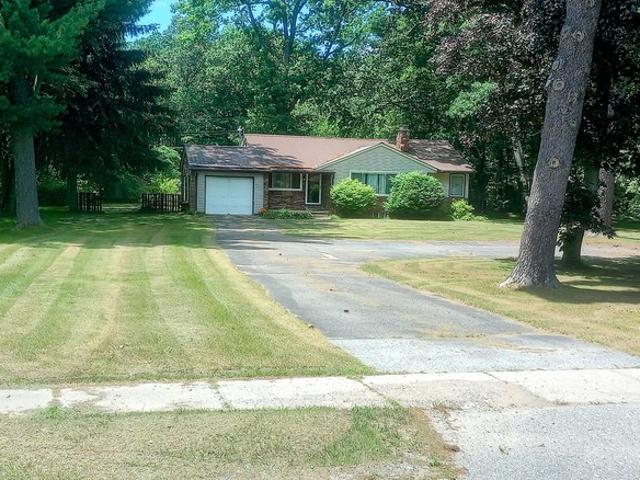 7859 S Michigan Ave, Rothbury, MI 49452