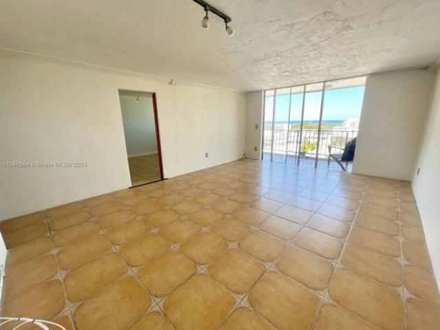 7850 Byron Ave #704, Miami Beach, FL 33141