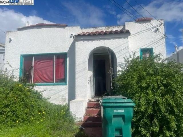 7850 Lockwood St, Oakland, CA 94621