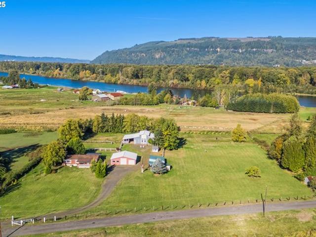 78527 Point Adams Rd, Clatskanie, OR 97016