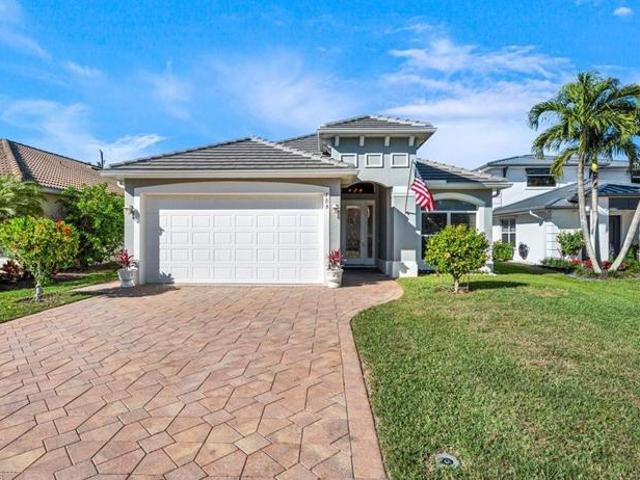 785 91st Ave N, Naples, FL 34108