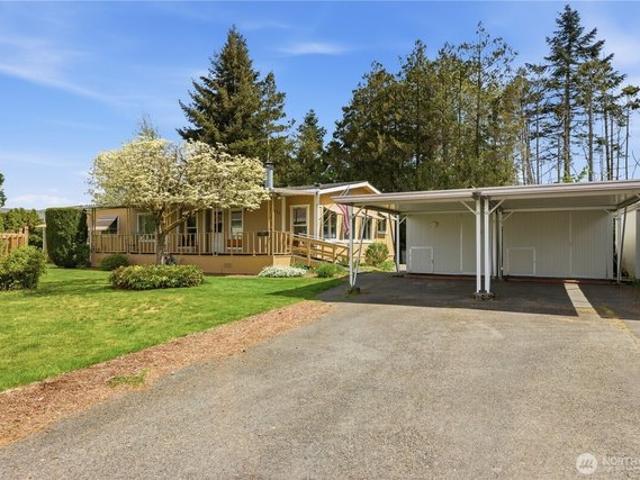 785 Dogwood Pl, Enumclaw, WA 98022