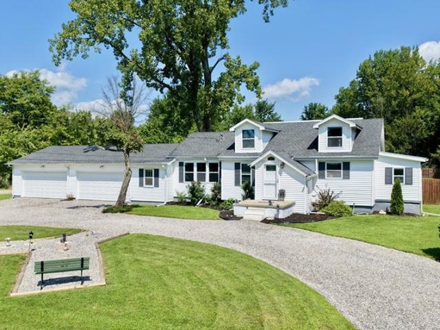 785 Enos Rd, Seymour, IN 47274