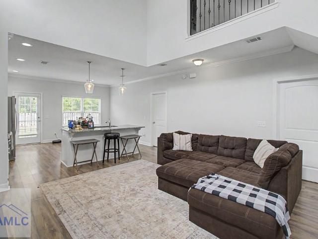 785 Fairview Circle
