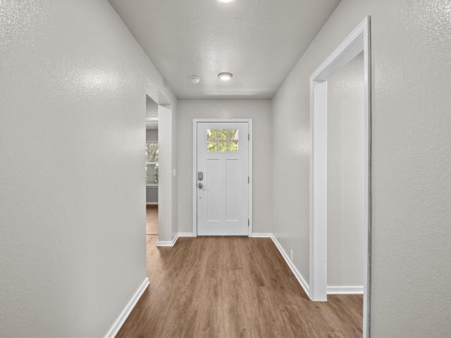 785 Kingfisher Ln