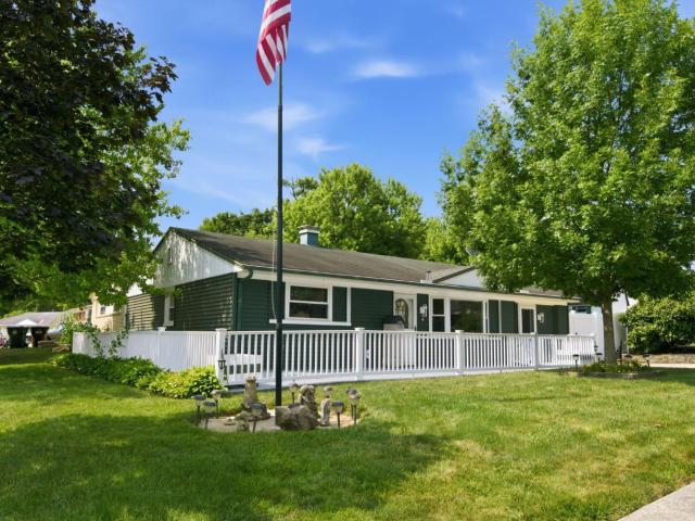 785 Hinton Place