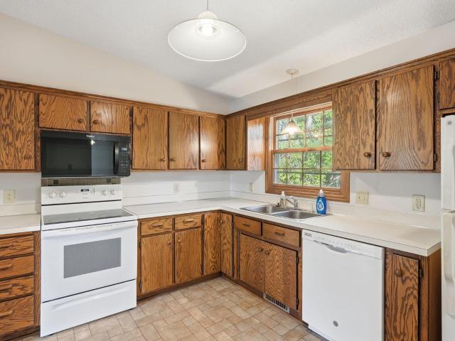 785 Santa Vera Drive