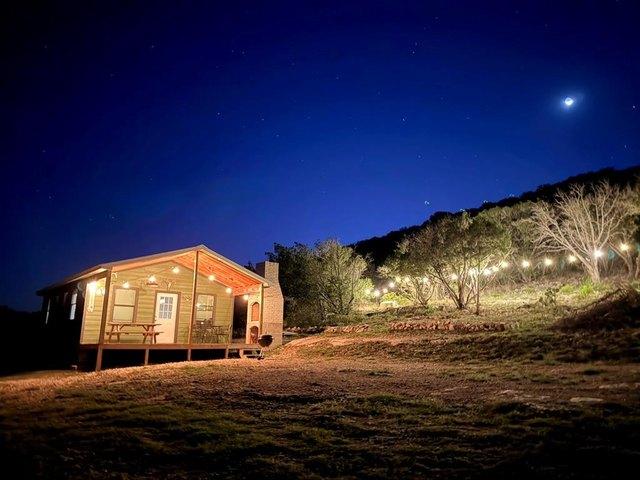 785 Pr # 3350, Concan, TX 78838