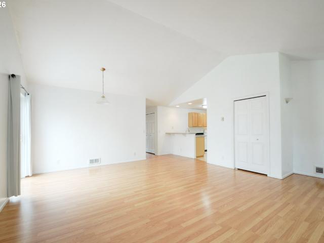 785 red cedar ct