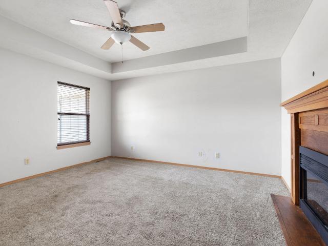 785 W Apache Street