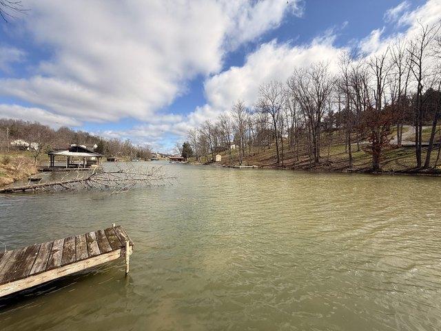 785 Waterworks Rd, Williamstown, KY 41097