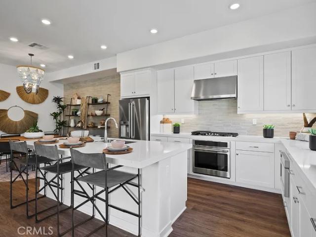 785 Walnut Ter, Montebello, CA 90640 | MLS #OC26082 | Compass