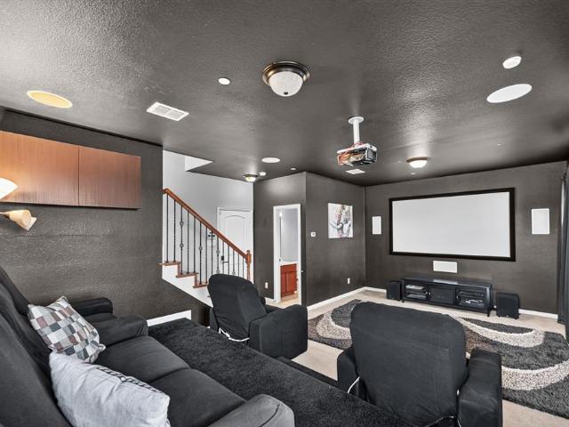 7863 Liverpool Lane