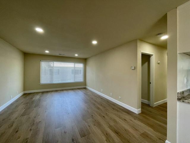 786 Elm Street, Unit 11 1 Bedroom Condo for Rent at 786 Elm St #11, San Carlos, CA 94070