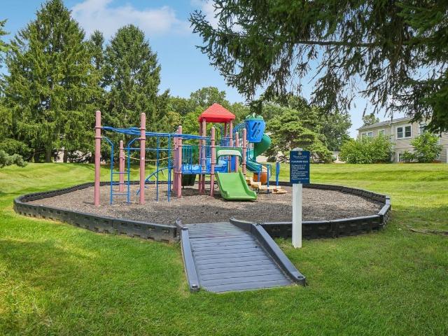 786 Lawton Ct. 2 Bedroom Apartment for Rent at 786 Lawton Ct, Rochester Hills, MI 48307
