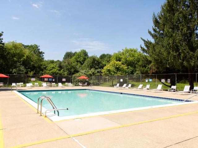 786 Lawton Ct. 2 Bedroom Apartment for Rent at 786 Lawton Ct, Rochester Hills, MI 48307