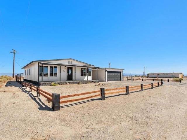 786 Molokai Avenue