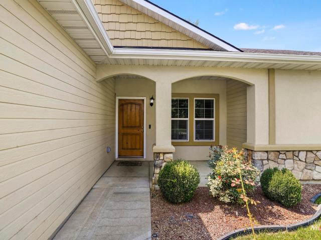 786 Parkwood Dr
