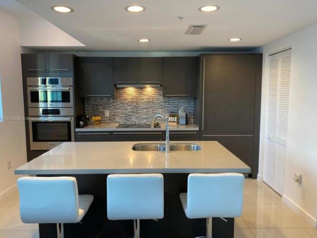 7875 NW 107th Ave #515, Doral, FL 33178