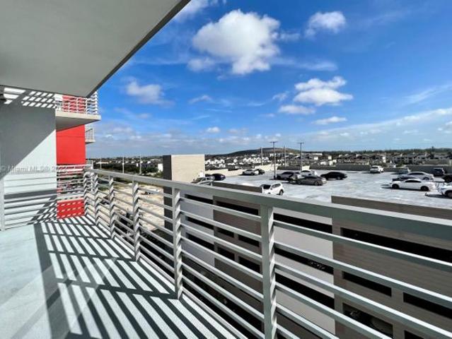 7875 NW 107th Ave #714 Doral, FL 33178