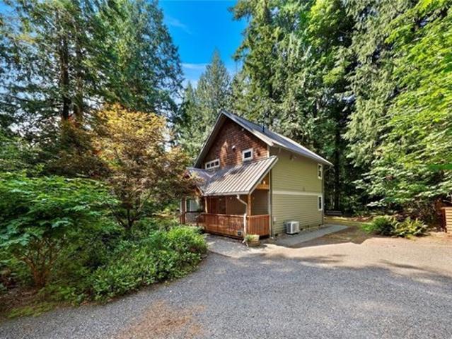 7875 Silver Lake Rd, Maple Falls, WA 98266