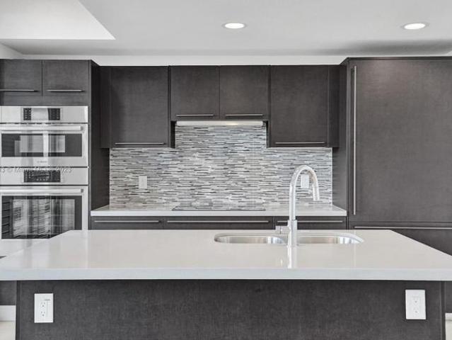 7875 107th Ave NW #619, Doral, FL 33178