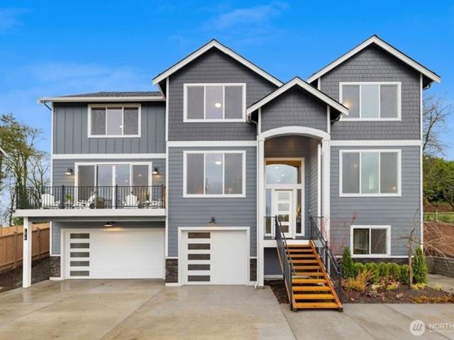 7879 S 132nd St, Seattle, WA 98178