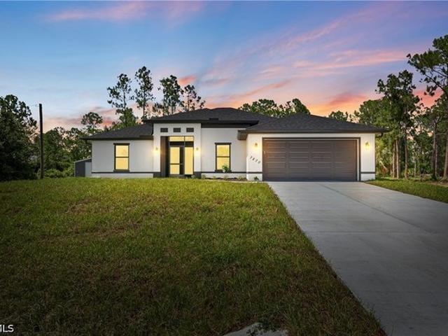 7870 19th Pl, Labelle, FL 33935
