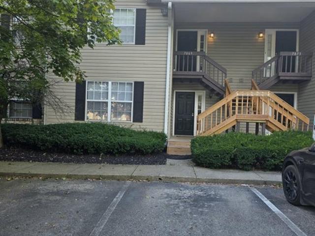 7871 Thornfield Ln Unit 103, Columbus, OH 43235
