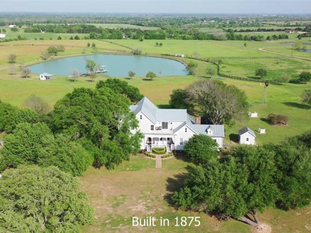 7872 FM 1371 Rd, Bellville, TX 77418