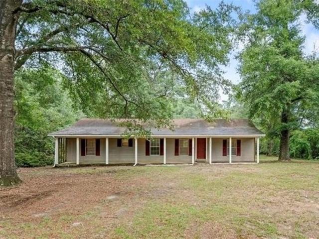 7872 S Pine Springs Dr, Saraland, AL 36571