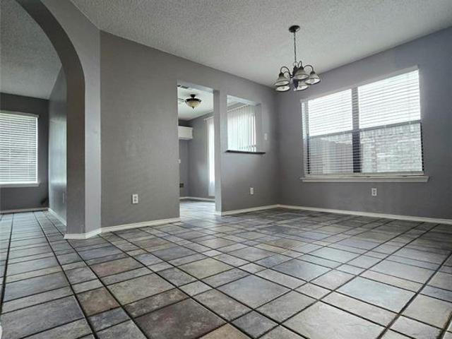 787 Noel Trail