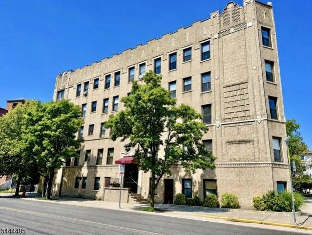 787 Summit Ave Apt 11, Jersey City, NJ 07307