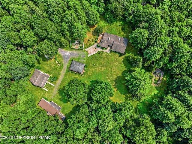 787 Polk Valley Rd, Stroudsburg, PA 18360