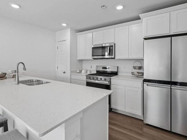 787B Concord Cir, Burlington, WI 53105