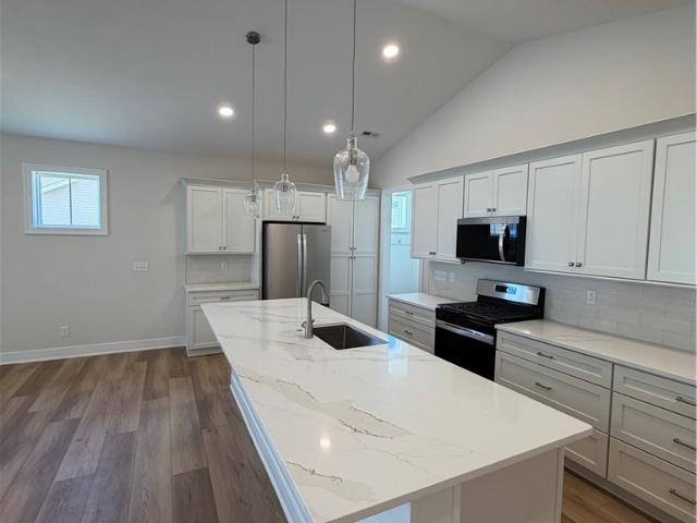 7885 Fox Hunter Lane